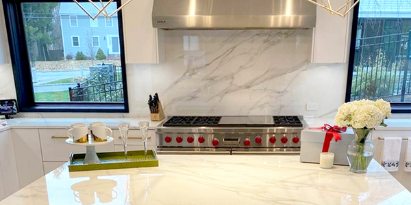 Porcelain Slab Countersplash and Grand Master Bath - Architessa